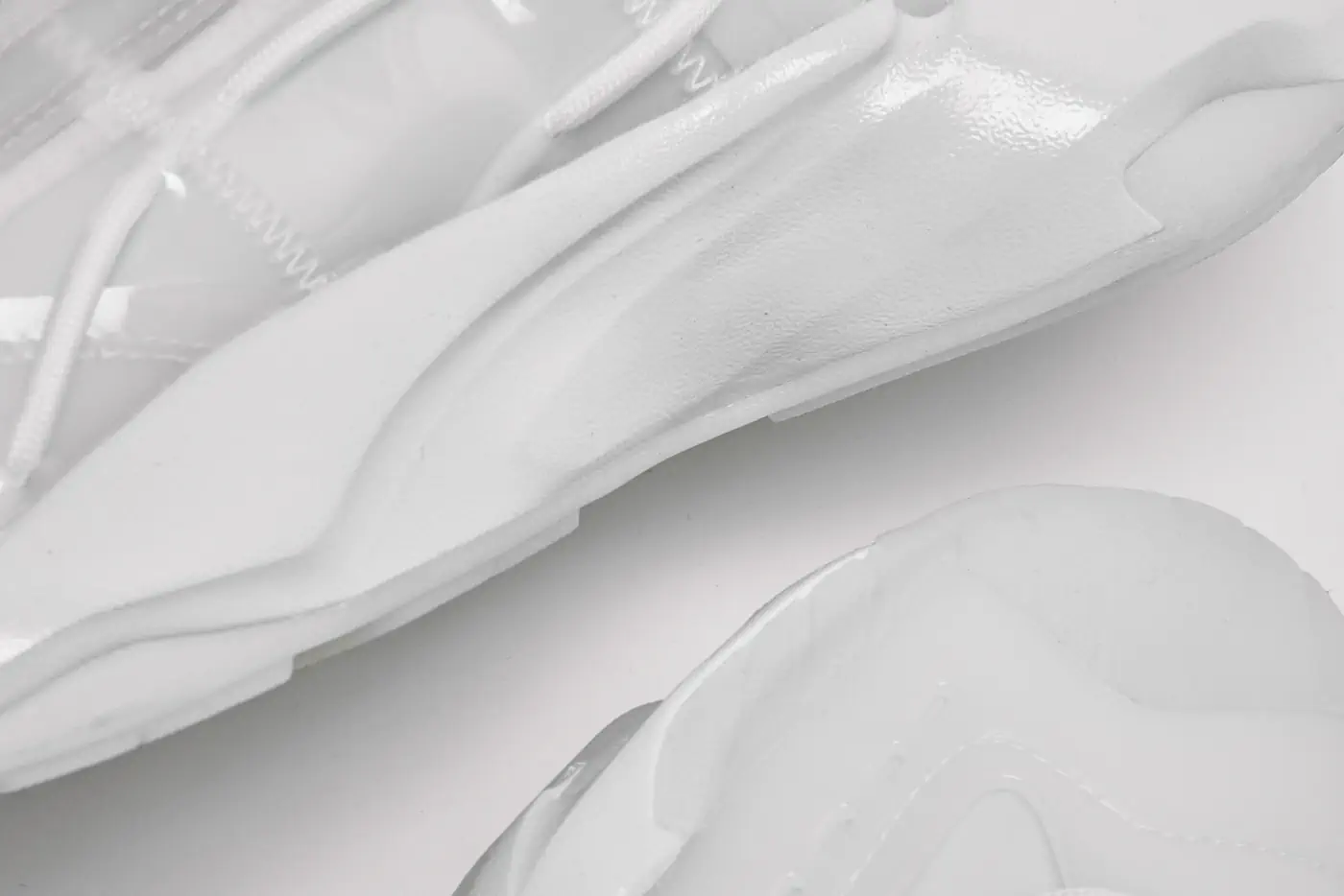 Un Pas Vers L'avenir Avec PUMA Plexus Vinyl X Anonymous Club ...